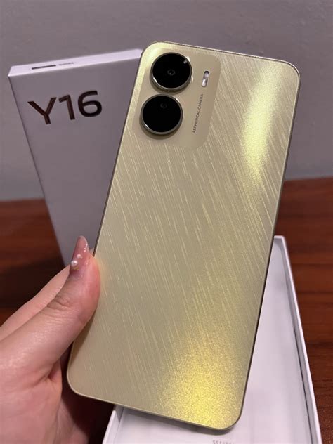 Vivo Y Drizzling Gold Gb Ram Gb Rom Mobile Phones Gadgets Mobile Phones Android