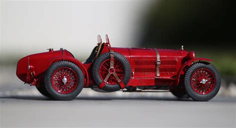112 Alfa Romeo 8c 2300 Roadster Italeri Page 2