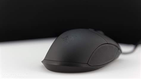 Razer Basilisk Essential Review - A Gamer's Essential Tool