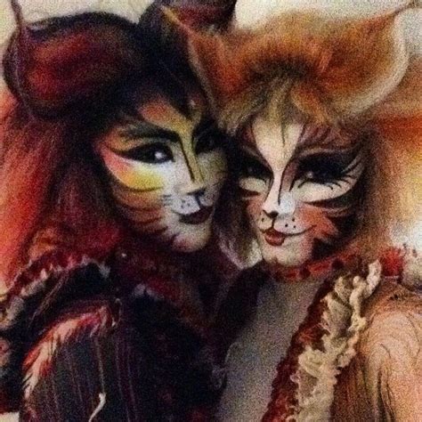 Cats 2014 Mexican Production Bombalurina And Jennyanydots Cats The