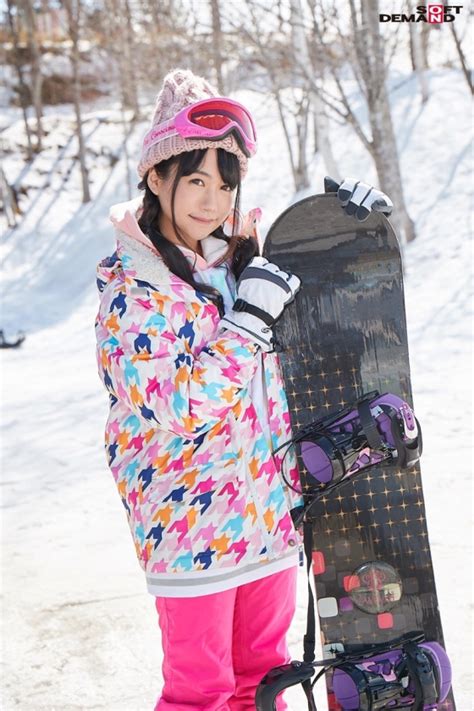 「マジックミラー号 雪山で見つけた友達同士の男女に「遭難対策してみませんか？」密着ディープキスしながらの乳モミ、手コキ、指入れ保温・・・もしも