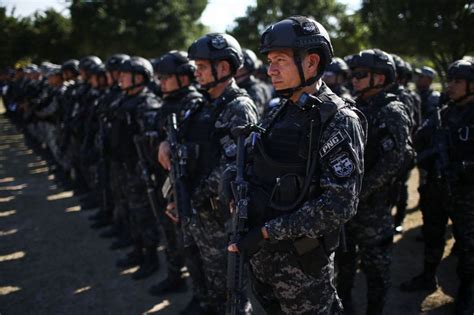 Nayib Bukele anunció un cerco con 7 000 militares y 1 000 policías para detener la salida de
