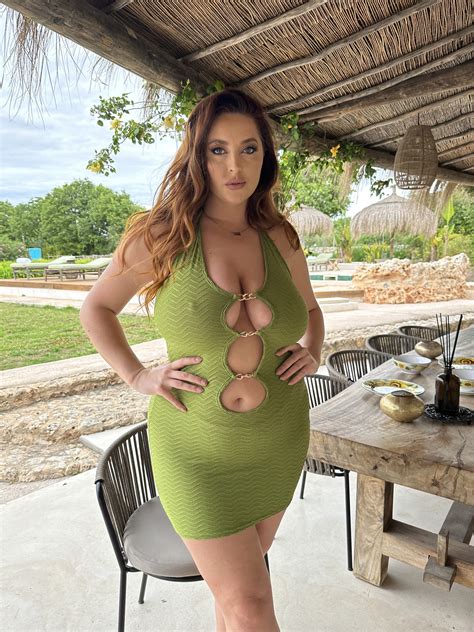 Lucy Vixen Green Dress Bbw Onlyfans Curvy Erotic