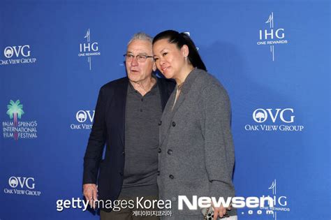 80세 로버트 드 니로 늦둥이 딸 생각에 눈물 “오랫동안 곁에 있고파”