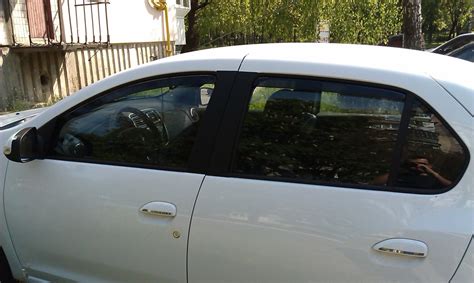 Ветровики на автомобиле — Renault Logan (2G), 1,2 л, 2013 года ...