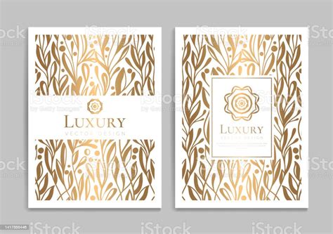 황금 장식 패턴화이트 초대 카드 디자인 럭셔리 빈티지 벡터 템플릿 배경 과 벽지에 사용할 수 있습니다 장식에 좋은 우아하고 고전적인 벡터 요소 메뉴판에 대한 스톡 벡터 아트