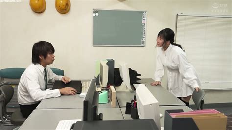 A Super Perverted Married Woman Who Loves Cowgirl Position Is Going To