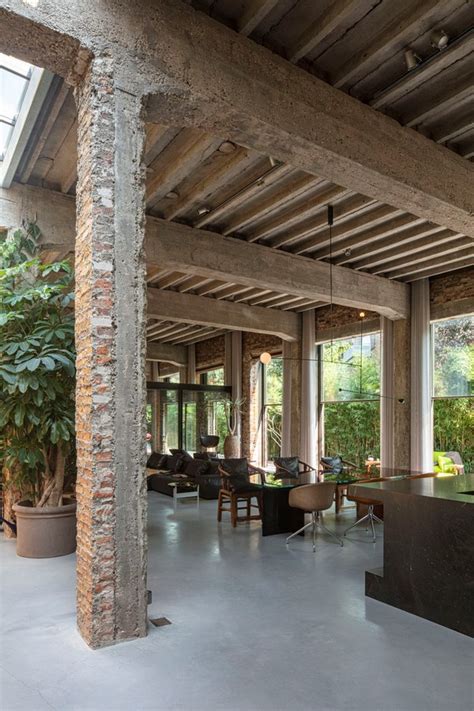 Abandoned 1940s Sports Building Converted Into New Villa With Naked