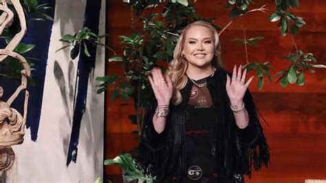 Nikkietutorials Reveals How She Was Blackmailed Before Her Coming Out Video Youtube