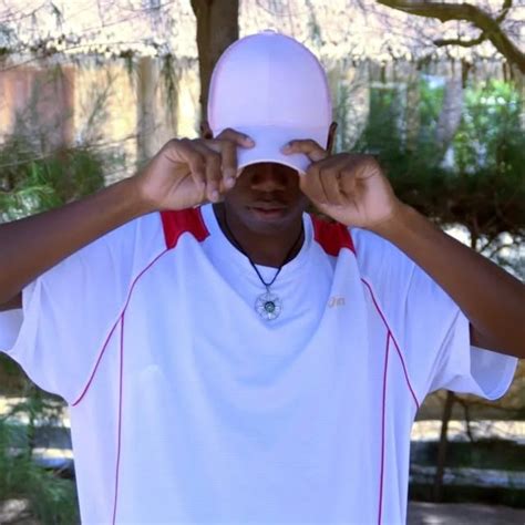 Öffîçîàl Mîçhàél Riamobrayo • Threads Say More