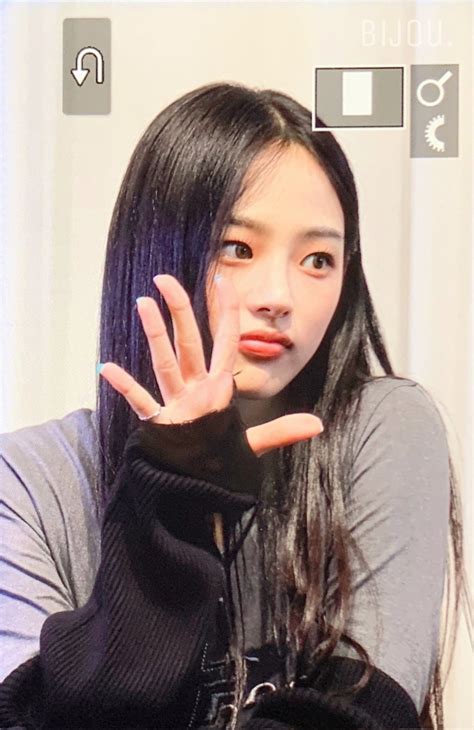 [잡담] 뉴진스 민지 레전드 딱 하나만 고르잖아 무조건 이때임 인스티즈 Instiz 연예 카테고리