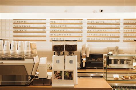 V60 그라인더 다과 라떼 라떼 아트 레몬에이드 메뉴 메뉴판 모카 바 카운터 바다를 항해하는 배 커피 바리스타 브라질 커피 수조 술을 마시다 스낵