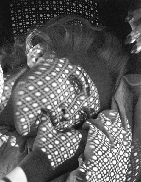 Saint Laurent Expose Le Livre Sex De Madonna Lun Des Ouvrages Les