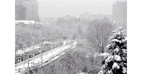 Общинската пътна мрежа в Търговище се обработва против заледяване