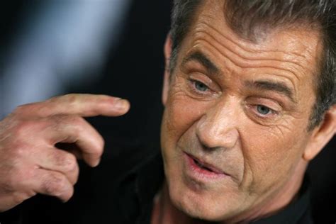 Gibson Oksanu Sam Pljusnuo Zato Da Se Smiri