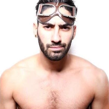 Gruenholtz Male Photographer Profile New York New York Us 12