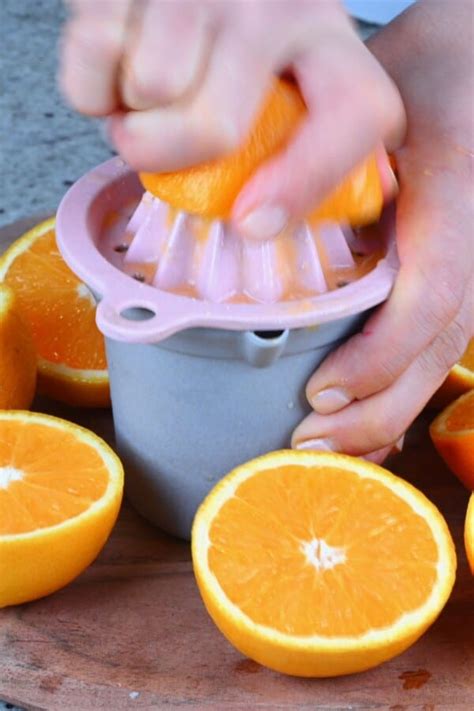 How To Make Orange Juice 3 Methods Alphafoodie