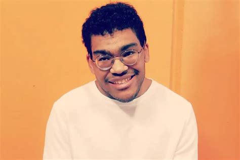 Chi è Lorenzo De Andreis Tutto Sul Cantante Di Soltero