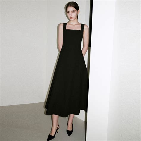 플레어 슬리브리스 롱 원피스 2color 감도 깊은 취향 셀렉트샵 29cm