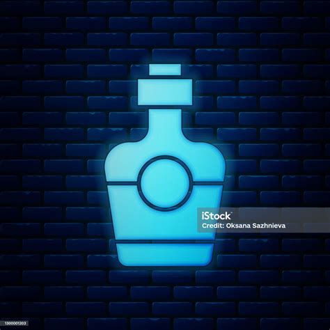 벽돌 벽 배경에 고립 된 빛나는 네온 테킬라 병 아이콘 멕시코 알코올 음료 벡터 감귤류 과일에 대한 스톡 벡터 아트 및 기타 이미지 감귤류 과일 고풍스런 과일