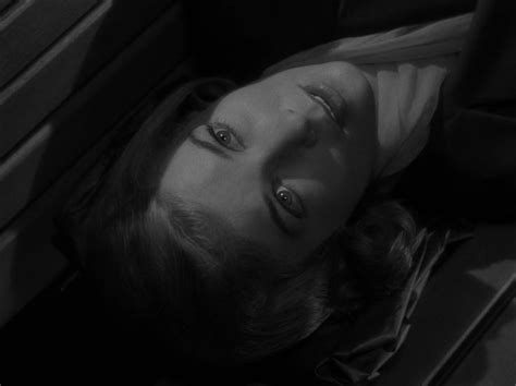 Vera Miles In Twilight Zones Mirror Image S1e21 Twilight Zone