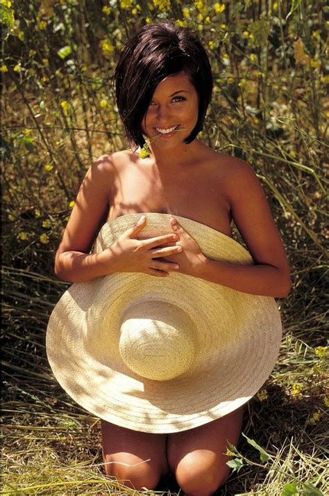 Tiffani Amber Thiessen Pic