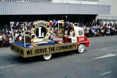 How To Design And Display A Parade Banner