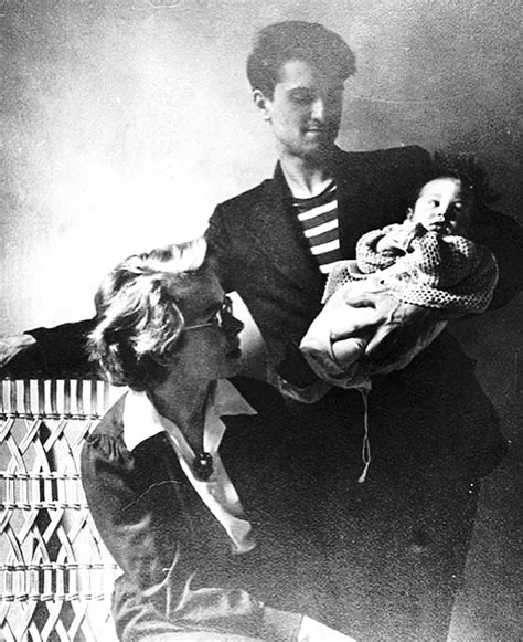Legacy This Tender Photo From The 1940s Captures A Young Robert De