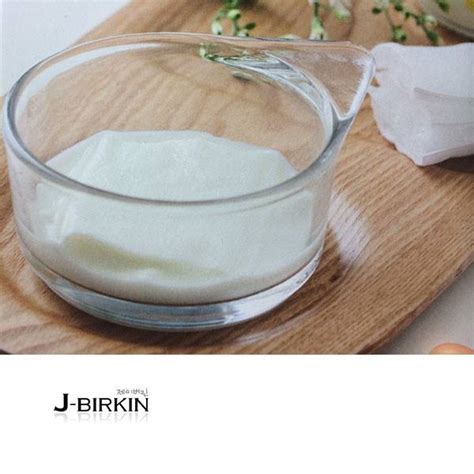 J Birkin 제이버킨 주말~ 우유팩 해보세요~ 재료는 화장솜 우유 50ml 만드는 방법 1 작은 용기에 화장솜을 하나 놓으세요 2 우유를 부어