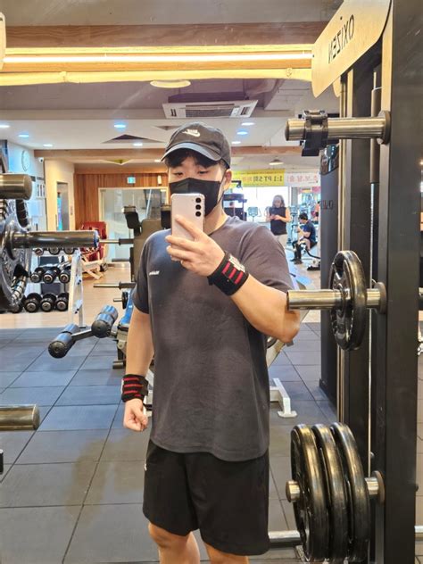 몰든 남자 머슬핏 반팔 퍼포먼스 머슬핏 스몰로고 티셔츠 짐웨어 추천 네이버 블로그