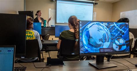 Sius State Of The Art Lab Helps Health Care Management Students Jumpstart Their Careers