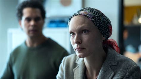 Netflixs New True Crime Drama Is One Of Its Most Bingeable Shows In