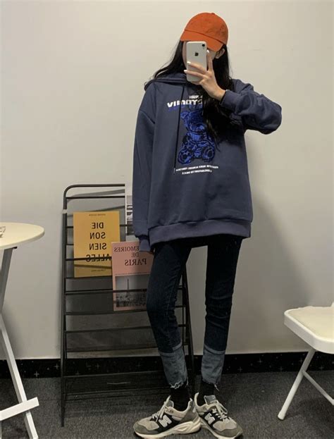 زیپ آنلاین قشم محصولات هودی لش دخترانه