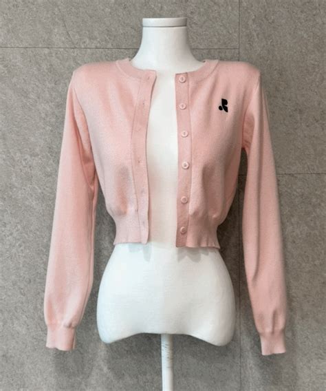 2color 추천템🤍 라운드 가디건 로고 가디건 봄 신상 데이트룩 데일리 가디건 청순글램 에이블리