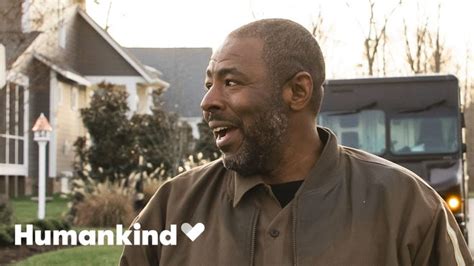 Mom Screams When Son Surprises Her For Thanksgiving