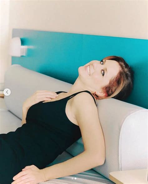 Just The Cutest Girl In The World Scrolller