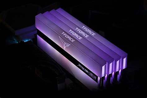 TEAMGROUP T Force Xtreem ARGB 16GB 2x8GB DDR4 3200MHz White Vs Kingston Fury Beast RGB 64GB