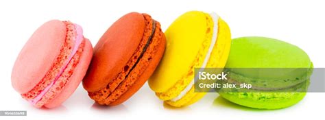 마카롱 또는 흰색 배경에 마 카 롱입니다 디저트에 다채로운 아몬드 쿠키 톱 보기 갈색에 대한 스톡 사진 및 기타 이미지 갈색 노랑 다양 Istock