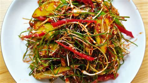 봄에는 꼭 먹어 줘야 하는 이것 입안에서 봄 향기가 가득한상큼한 오이달래무침 에 행복합니다 ☺️ Youtube