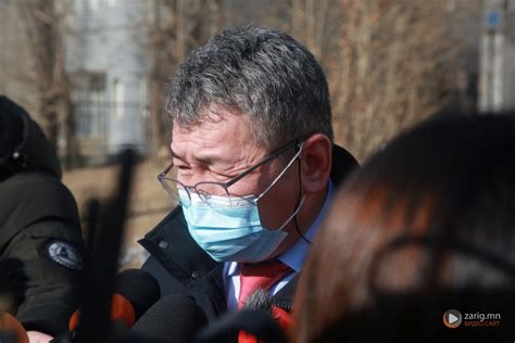 Шүүх Хөгжлийн банкны дэд захирал асан Ч Мөнхбаярыг нэг сар цагдан хорих шийдвэр гаргалаа