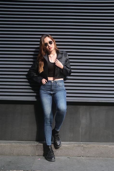 Cool Poses For Pictures