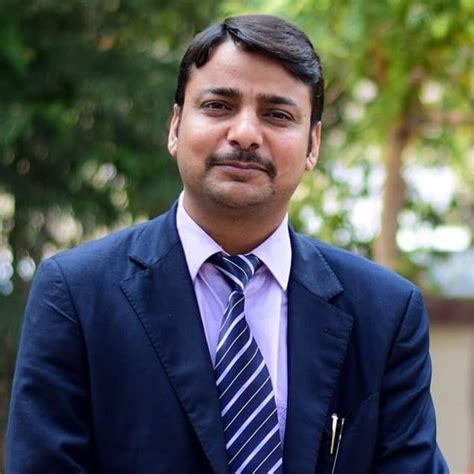 dr shishir kr singh assistant professor sharda school of media