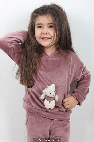 Konya Dizi Film Sinema Oyuncu Adayımız Bera 6 Yaşında 100cm Boyunda 16