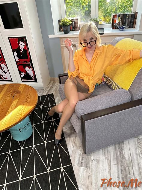 Sexy Blonde In Tan Pantyhose 40 Pics Xhamster