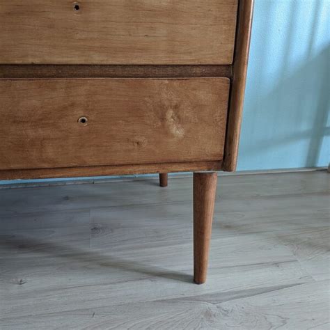 Triangular Metal Legs Model Stripes In Different Colors Metal Legs For