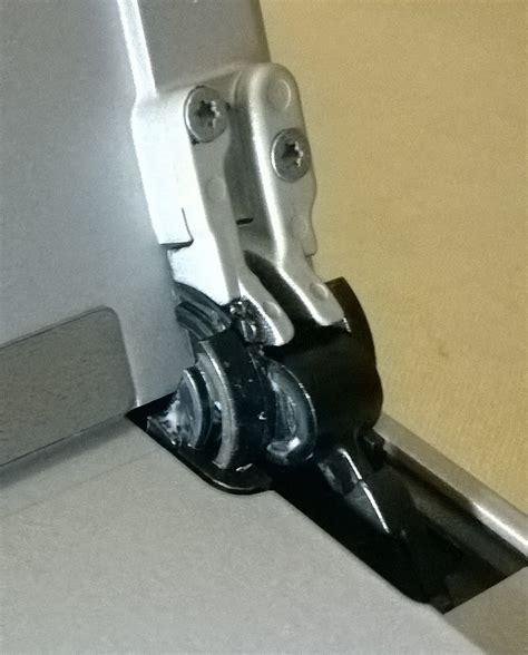 Ultra Mobile Pc Tips Surface Pro 3 The Hinge