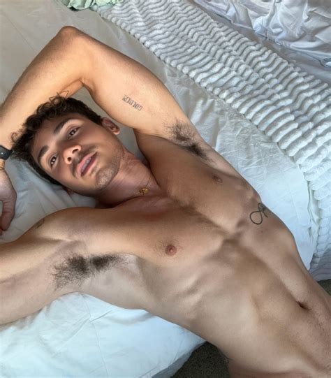 Ashton Summers On Tumblr