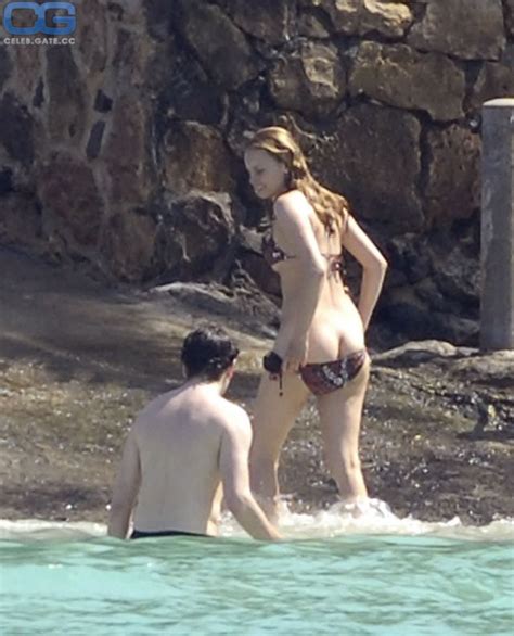 Bijou Phillips Nude Pictures Onlyfans Leaks Playboy Photos Sex Scene Uncensored