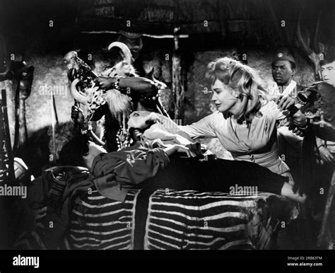 Jenny Agutter Sylvia Sims On Set Of The British Film East Of Sudan