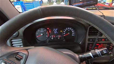 기아자동차 봉고3 차량의 편리한 옵션 후진시 자동비상등 후깜모듈을 설치한 영상입니다 후진기어 동작시 번거롭게 비상버튼을 누르지 않아도 후진비상등이 동작하여 편리합니다